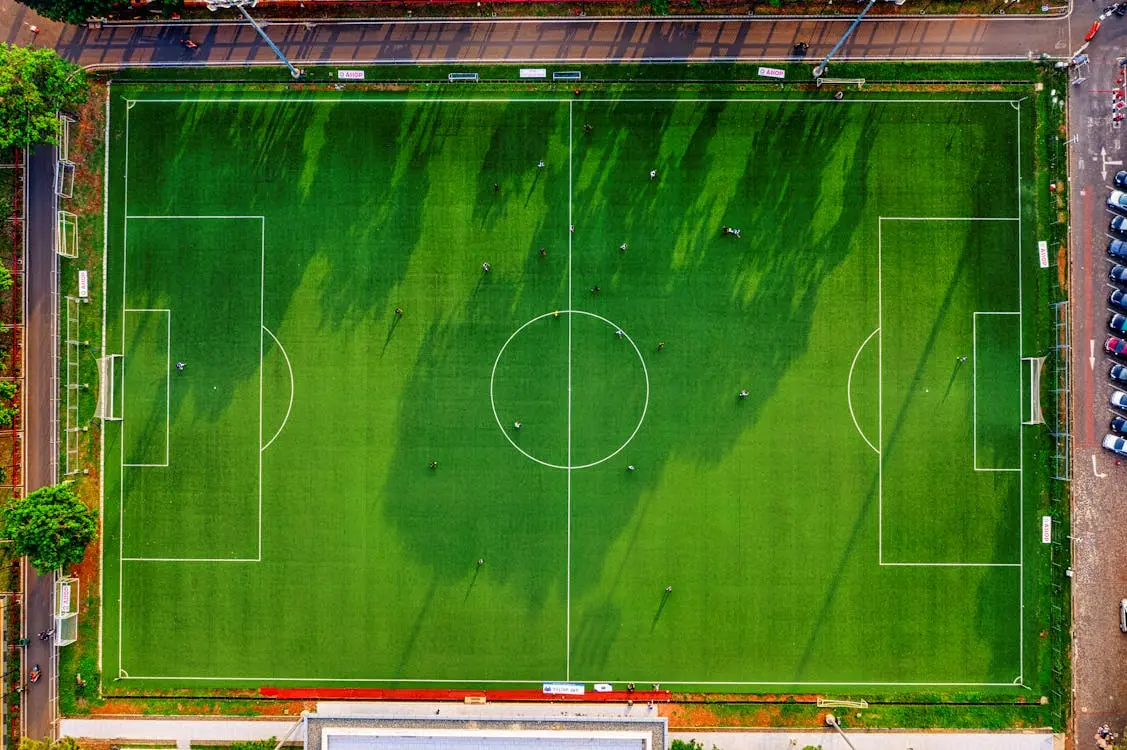 Größe eines Fußballfeldes: Standardmaße im Überblick